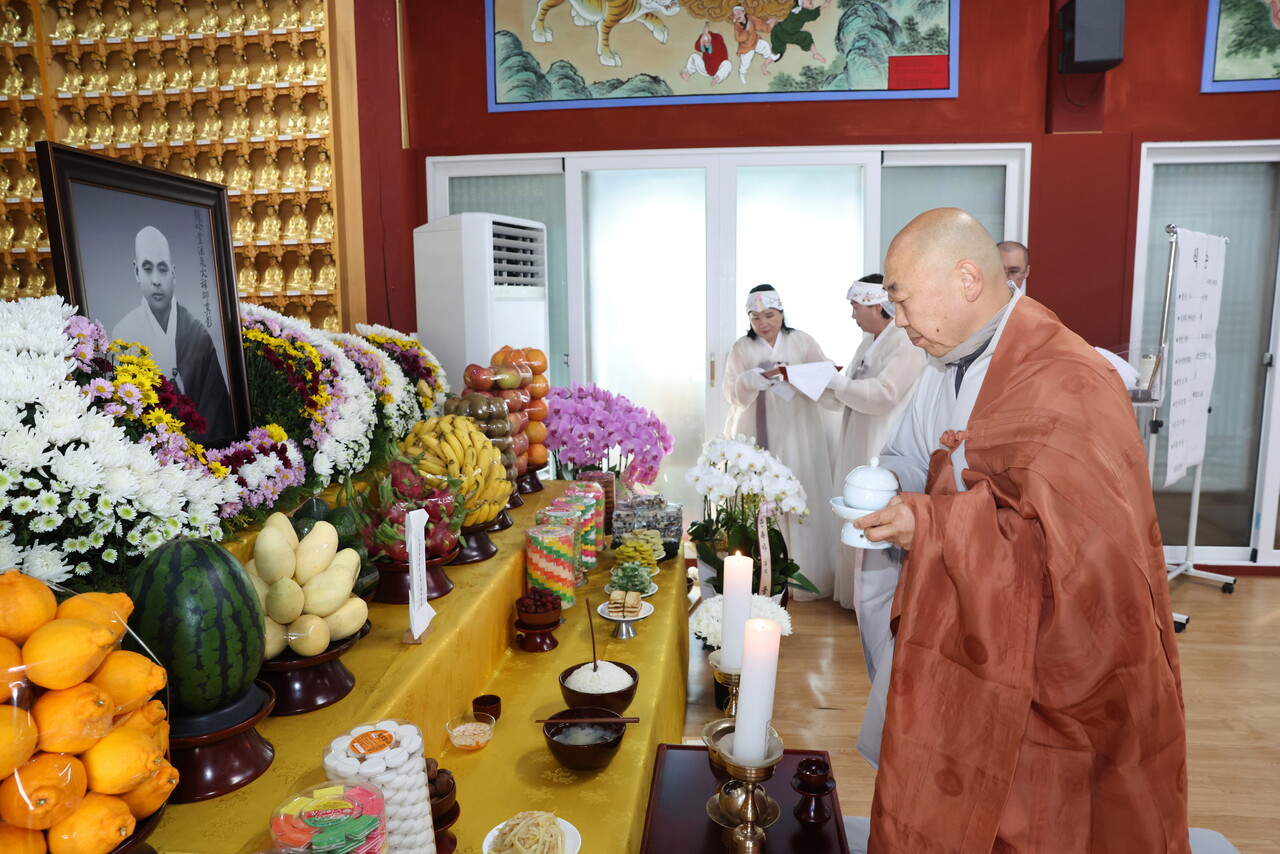 마곡사 용음당 법천대선사 75주기 추모다례